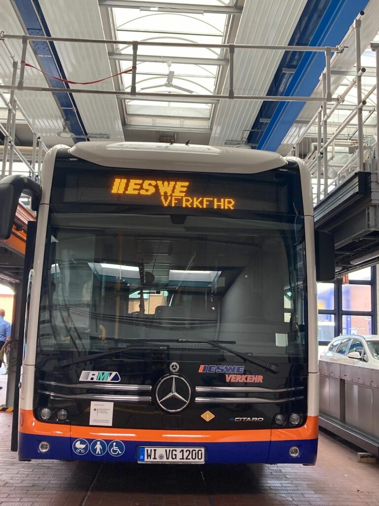 Busfahrer fehlen: ESWE Verkehr macht ab heute jeden Tag zum Samstag ...